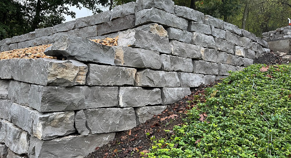 Boulder Wall | Nesbit's Landscape Supply
